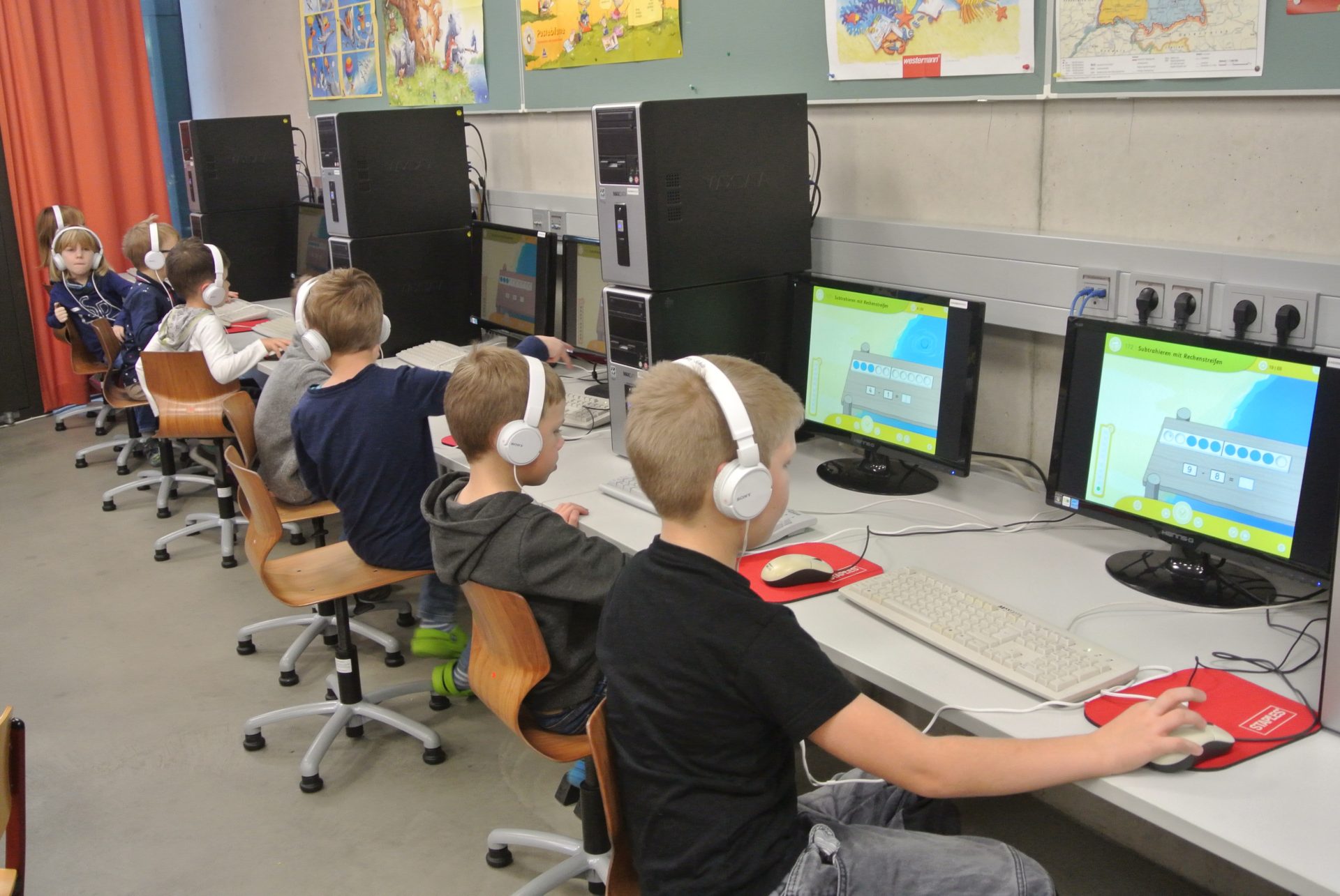 EMiL und die Computer im Unterricht – Grundschule im bunten Dreieck